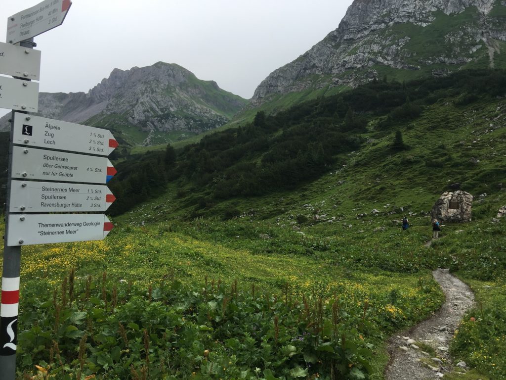 Lechweg in 8 Etappen wandern: Etappe 1 - vom Formarinsee nach Lech ...